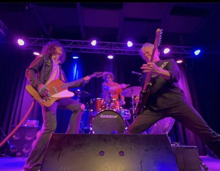 Herding Cats with DJ Maxwell Edison at Screwdriver Bar in Seattle, WA ...