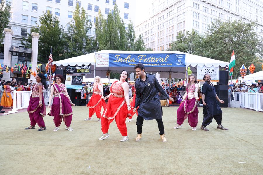 India Festival at Pioneer Courthouse Square in Portland, OR - Sunday ...