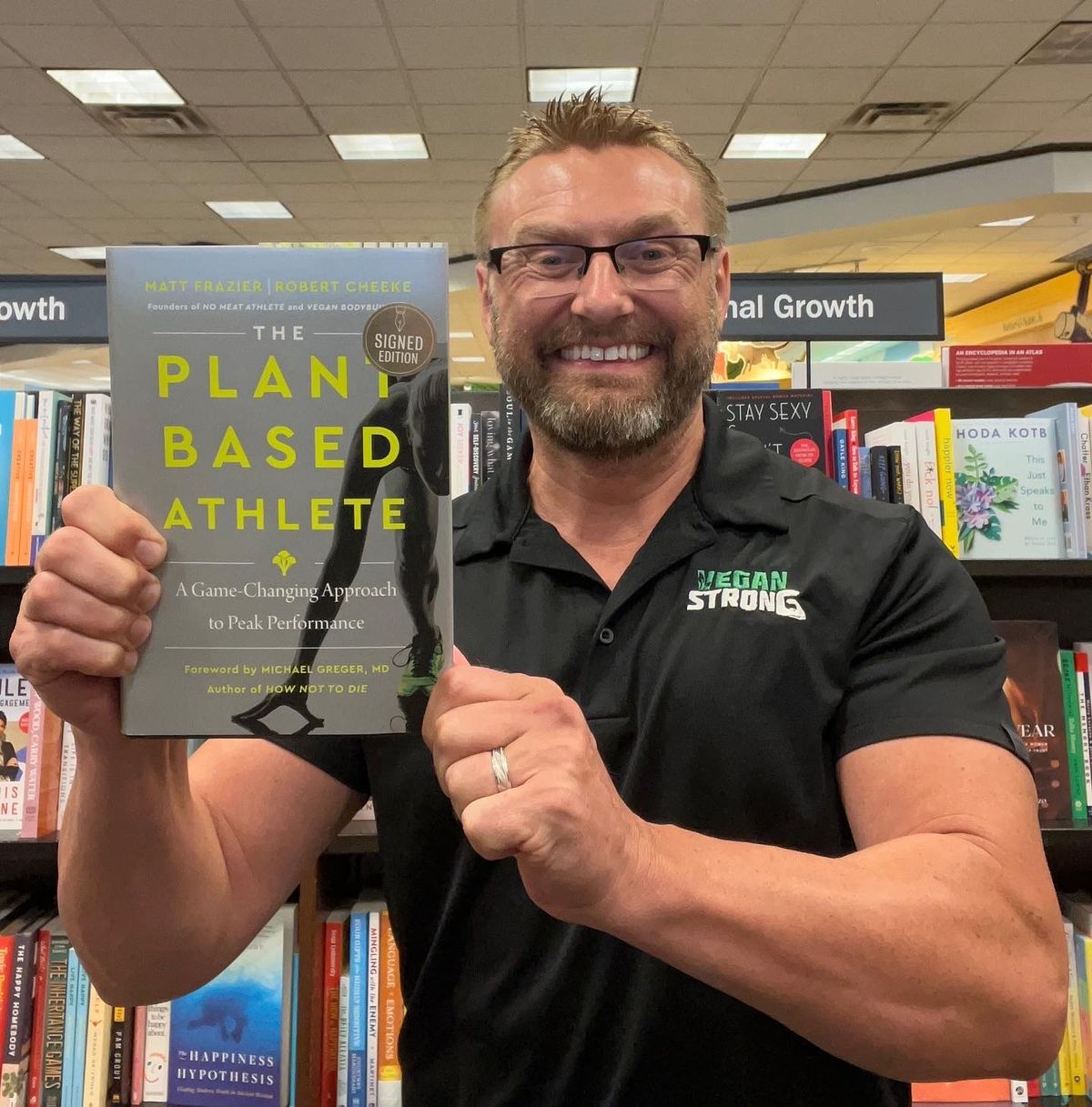 Robert Cheeke "The Plant-Based Athlete" Book Signing at Next Level ...