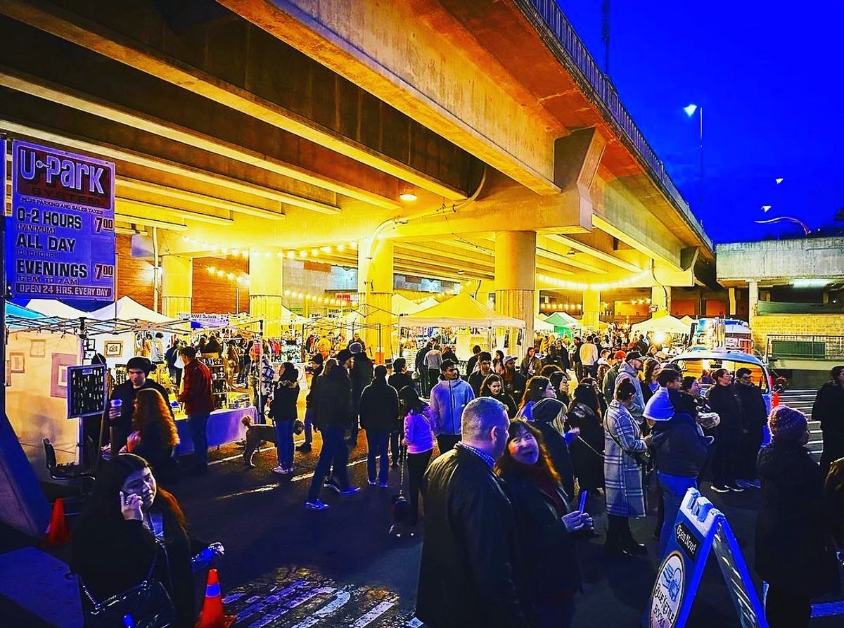 Troll Vintage Market Pop-Up at 701 N Northlake Way in Seattle, WA ...