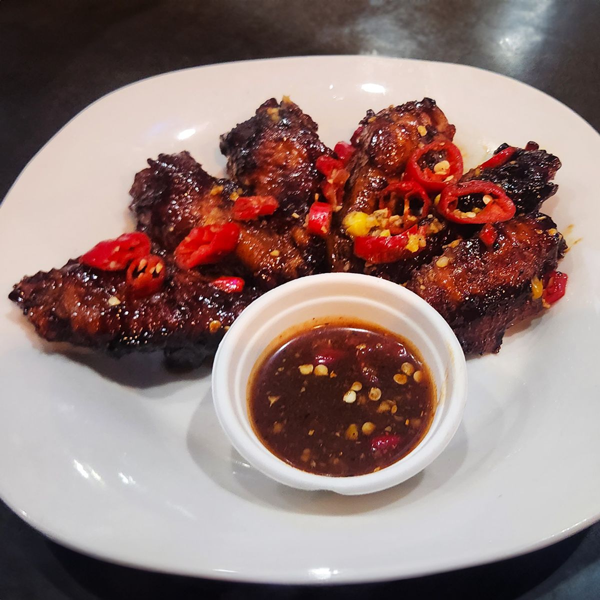 Hawt-Thorne Triangle Wings at Mighty Moe's Tanker in Portland, OR ...