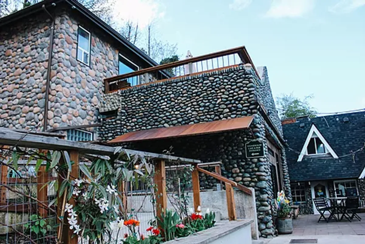 Never Too Brunch - An R&B Sing-Along Brunch at The Stonehouse Cafe in ...