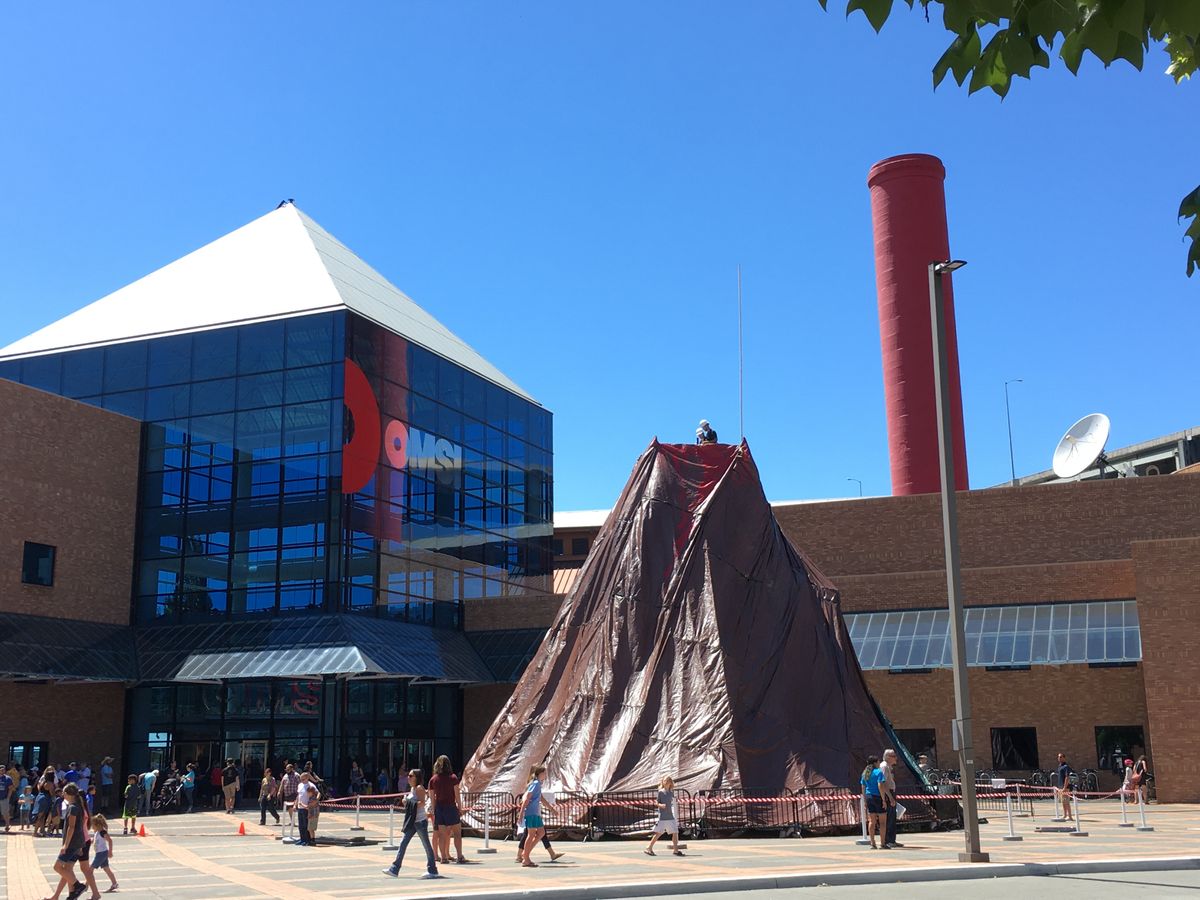 Oregon Museum of Science and Industry (OMSI) - 1945 SE Water Avenue ...