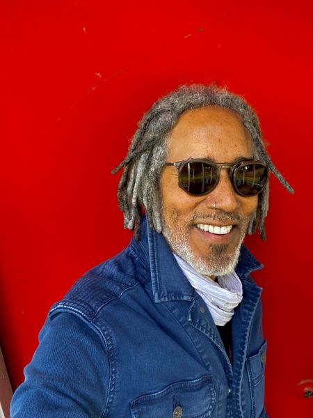 LeRoy Bell and his Only Friends at Lake Meridian Park in Kent, WA ...