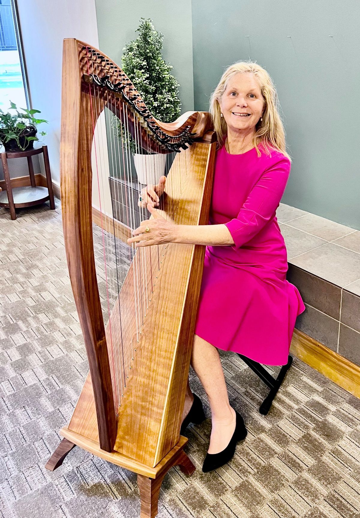 In Concert on Downtown’s Transit Mall – Catherine Garvin at The Square ...