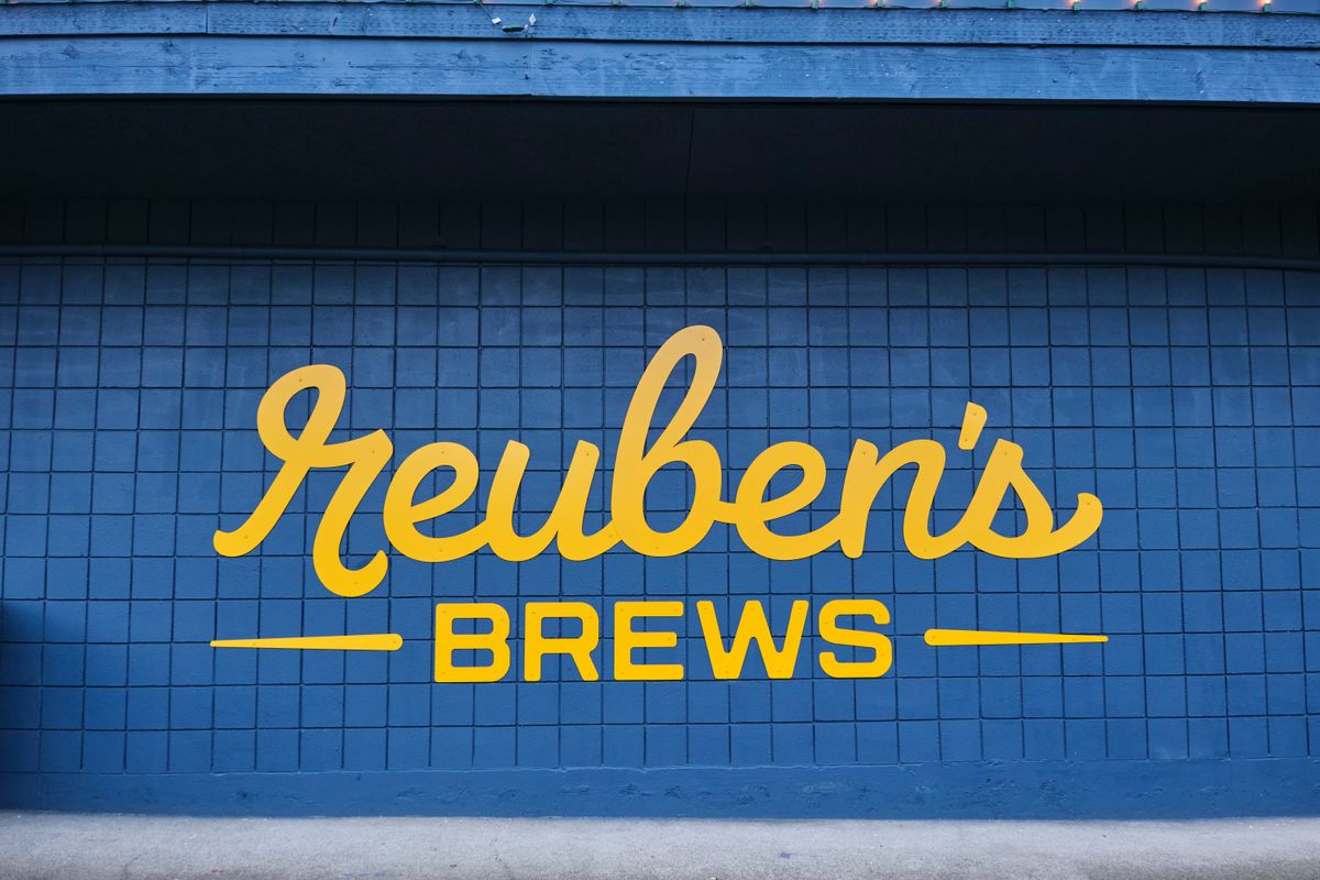 Halloween Party: DJ and Costume Contests at Reuben's Brews in Seattle ...