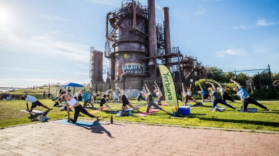 Yoga in the Park 2026 at Gas Works Park in Seattle, WA - Every Thursday ...